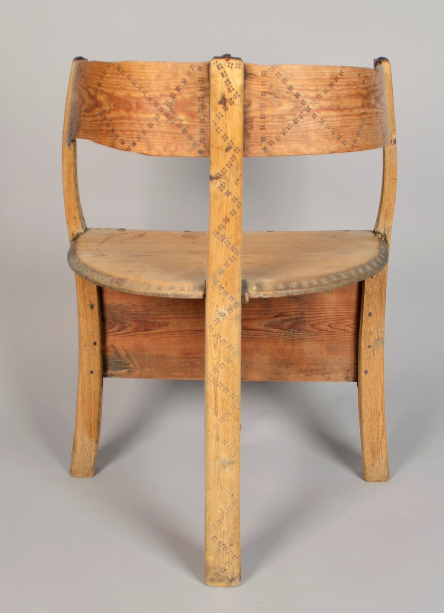 Stol - Nordfjord Folkemuseum / DigitaltMuseum