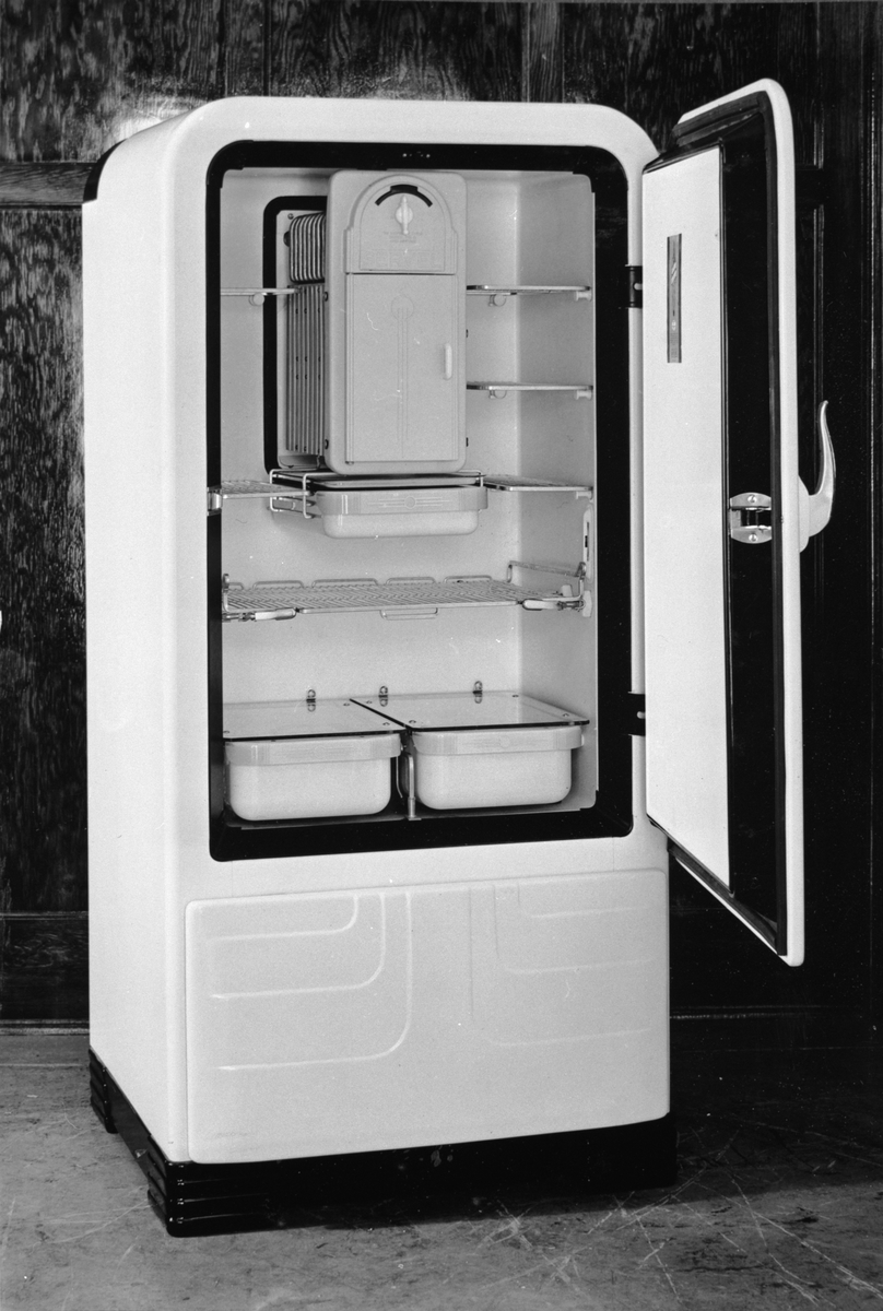 Servel Elux 1940 års kylskåp. Interiör. Servels brev 55/39 - 13.6.39 ...